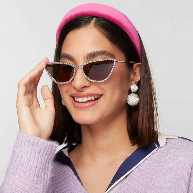CRYSTAL DOLLY CAT EYE SUNGLASSES - Lele Sadoughi
